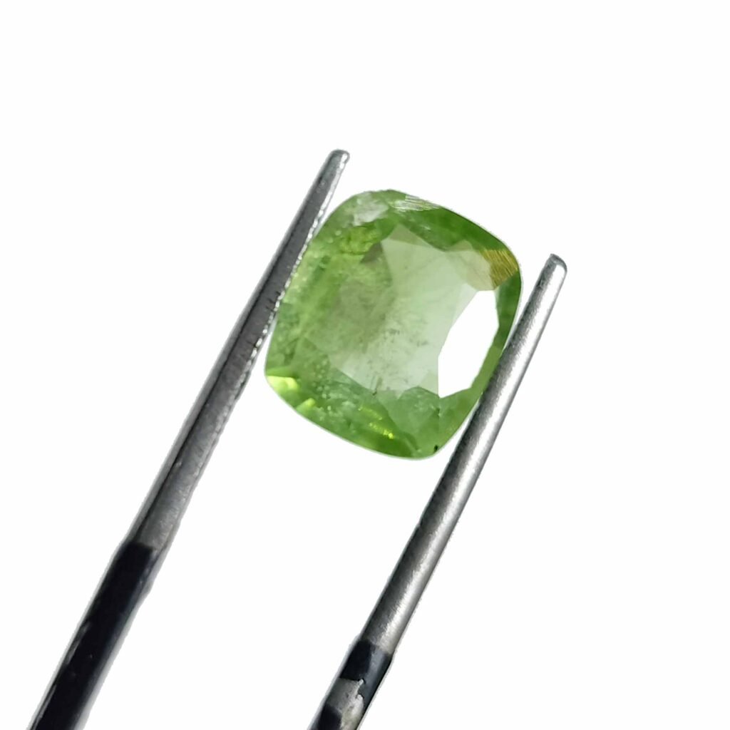peridot gems, پیری ڈاٹ سٹون, peridot tanzania, peridot stone benefits